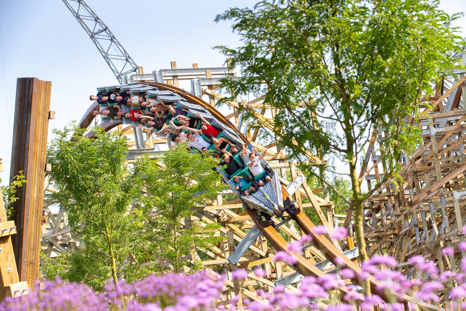 UNTAMED: hybrid coaster in Walibi Holland